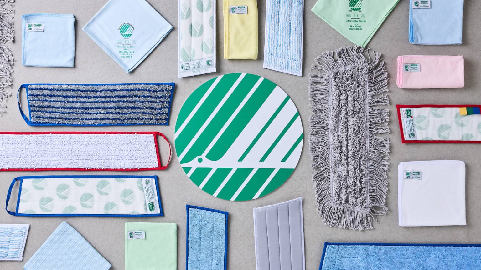 A complete range of microfiber mops and cloths with recycled fibers and ...
